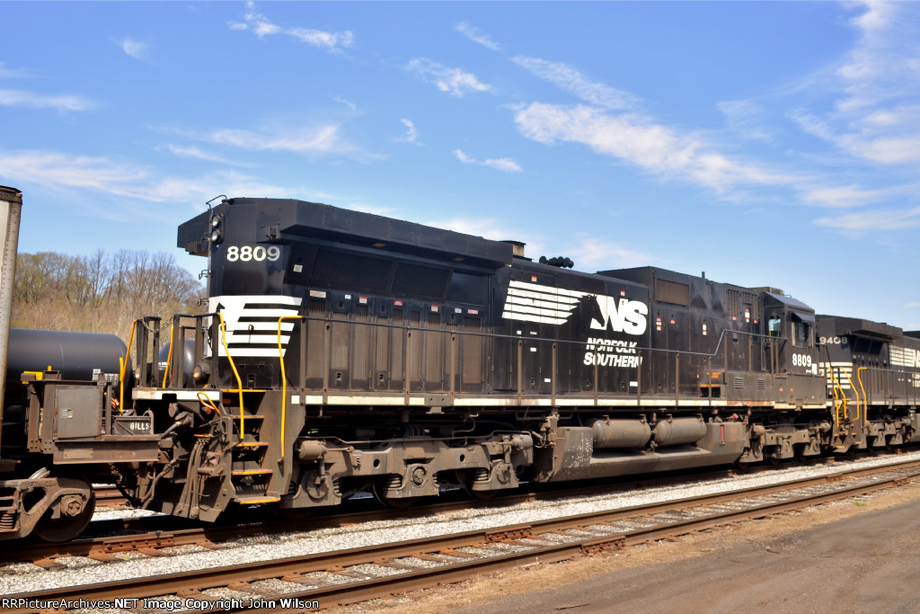 NS 8809